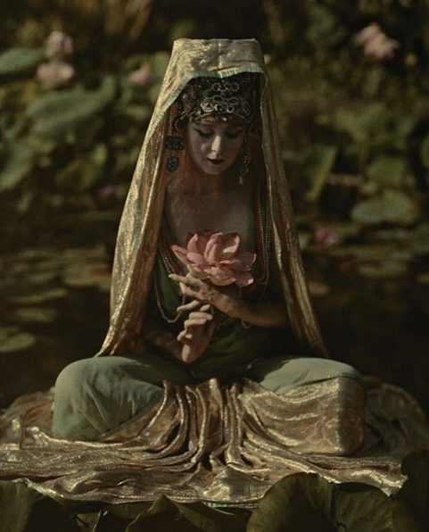 REVERENCE WITHIN: FINDING REVERENCE IN THE BREATH – The Ritual